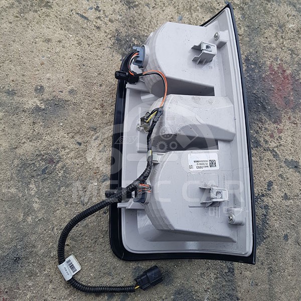 쉐보레 콜로라도 후미등 조수석 2세대 84630993 > 콜로라도[2세대][19~] | 수입차중고부품 자동차중고부품전문 메딕카 ...